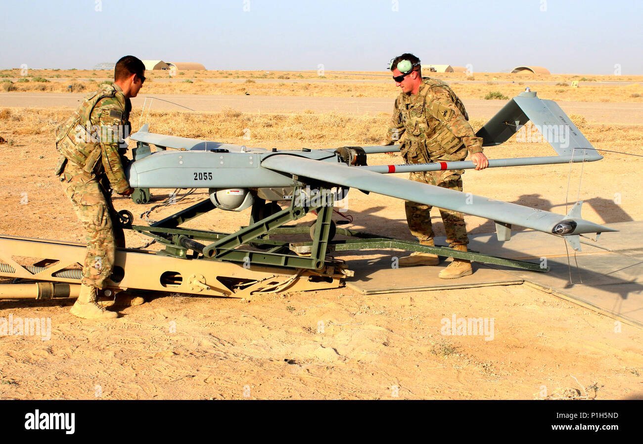 Soldiers deployed to Iraq from Fort Bliss, Texas, Delta Company, 2nd ...