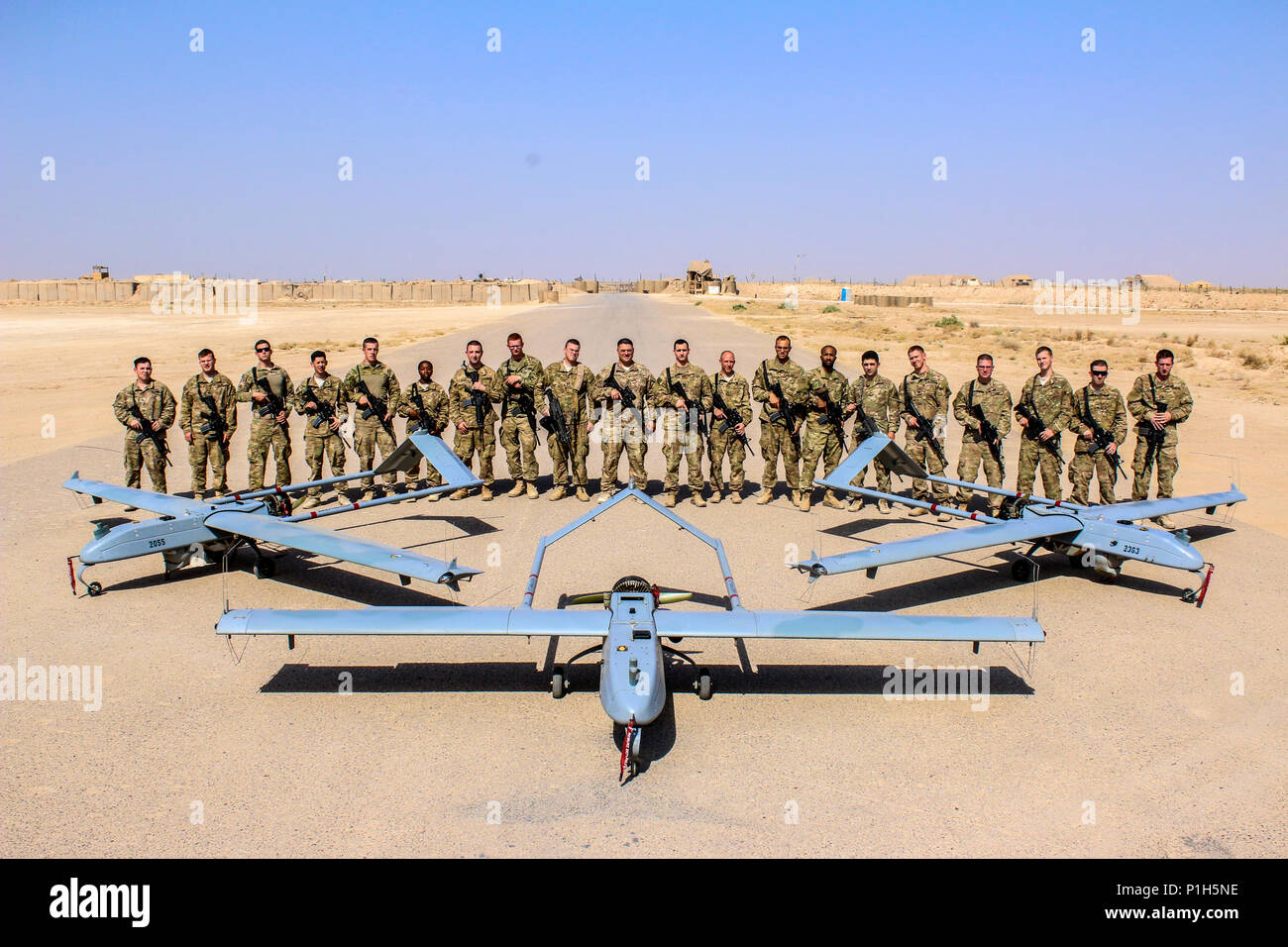 Soldiers deployed to Iraq from Fort Bliss, Texas, Delta Company, 2nd ...