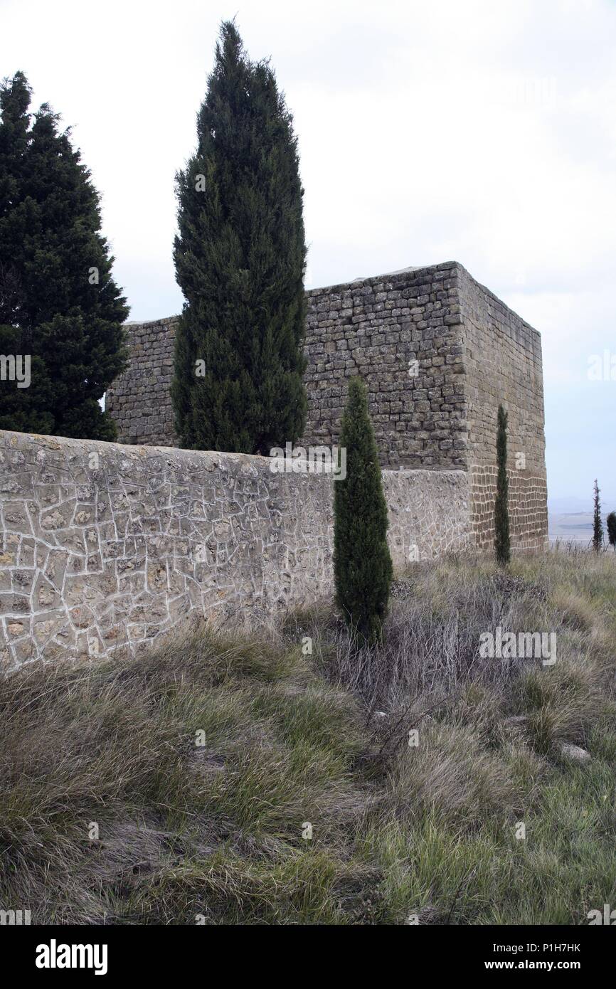 SPAIN - LA RIOJA - Rioja Alta (district). Foncea; torre medieval ...