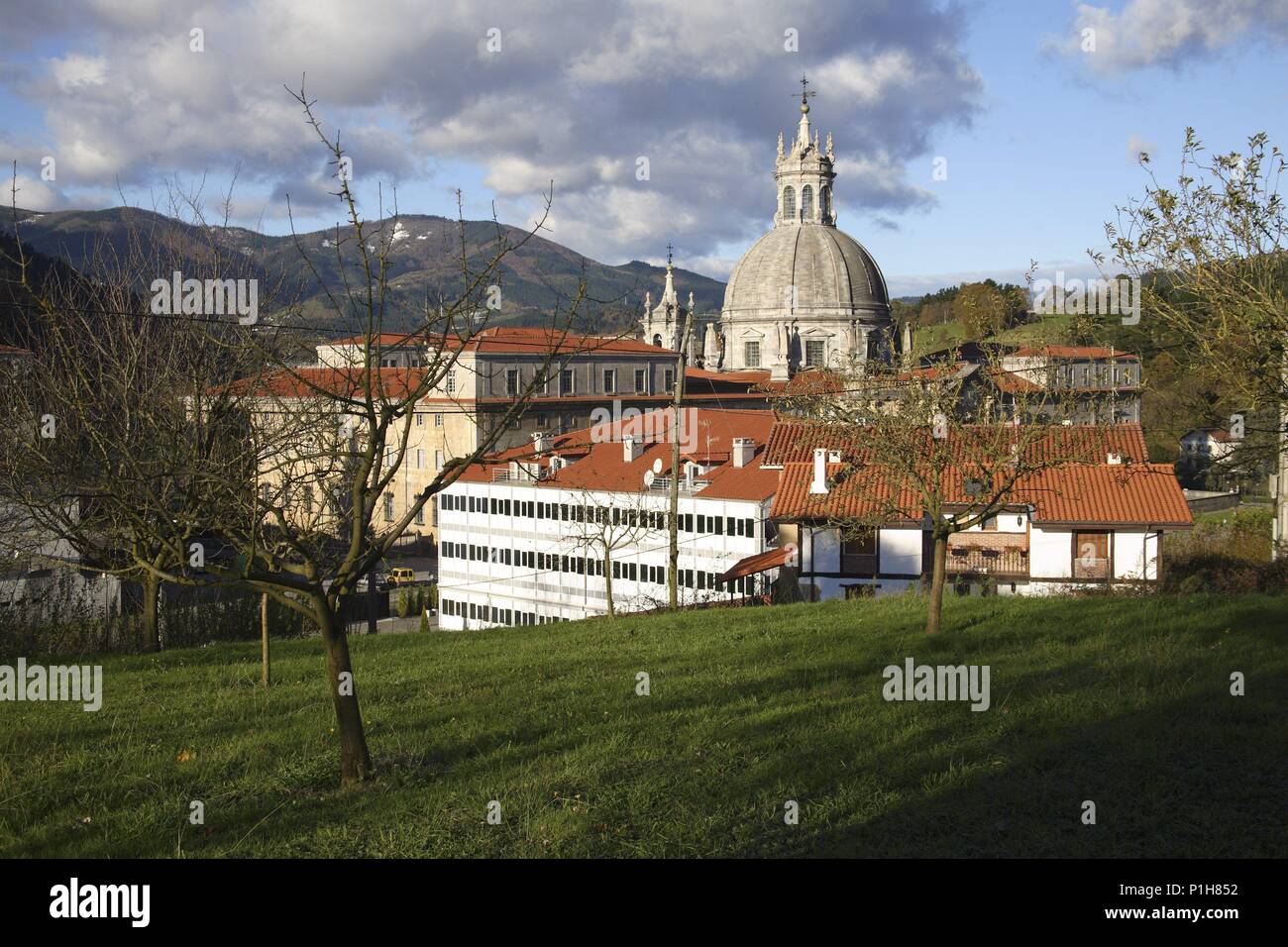 Santuario de loiola hi-res stock photography and images - Alamy