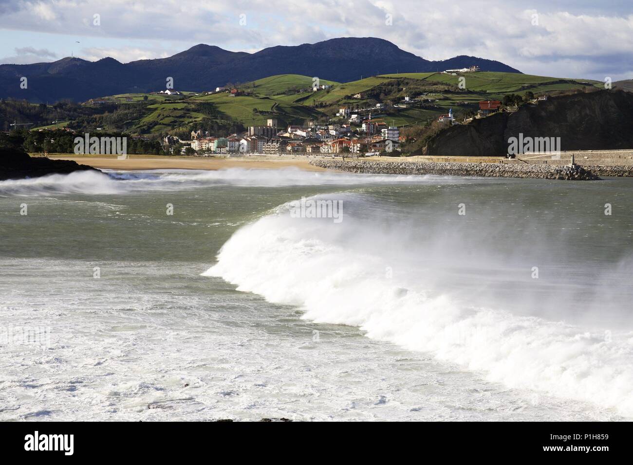 Practica de surf hi-res stock photography and images - Alamy