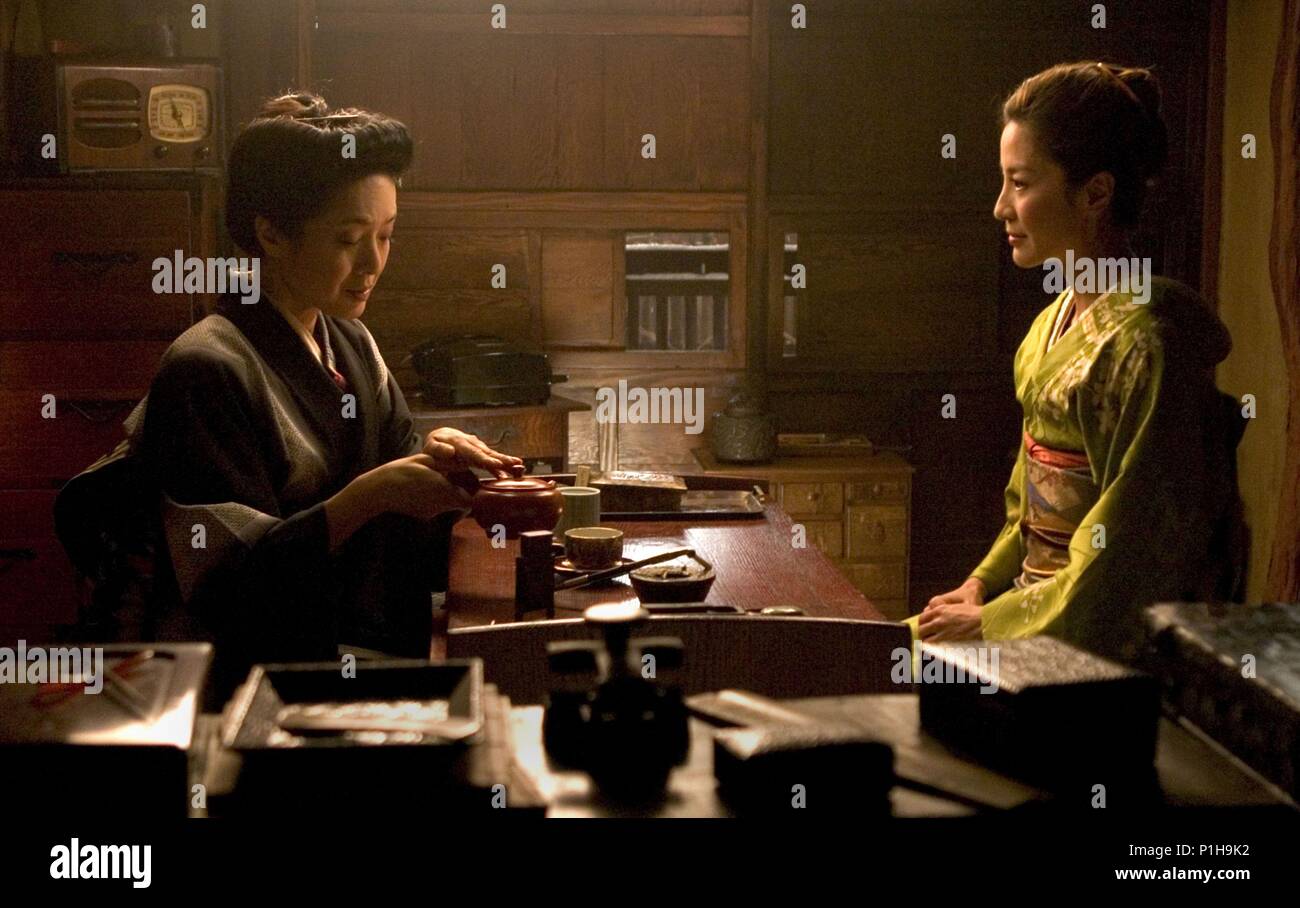 Memoirs geisha kaori momoi michelle hi-res stock photography and images ...