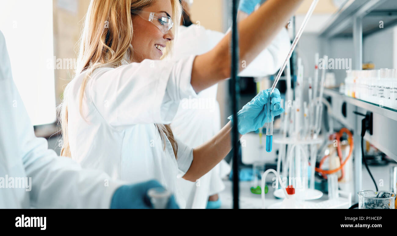Student students lab coat hi-res stock photography and images - Alamy