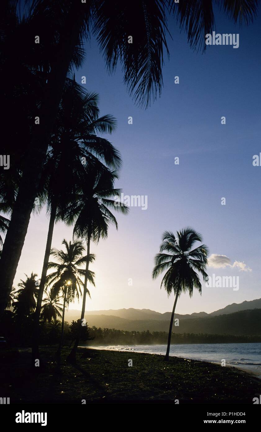 Samaná, (península), Playa El Rincón (catalogada como entre las 10 más ...