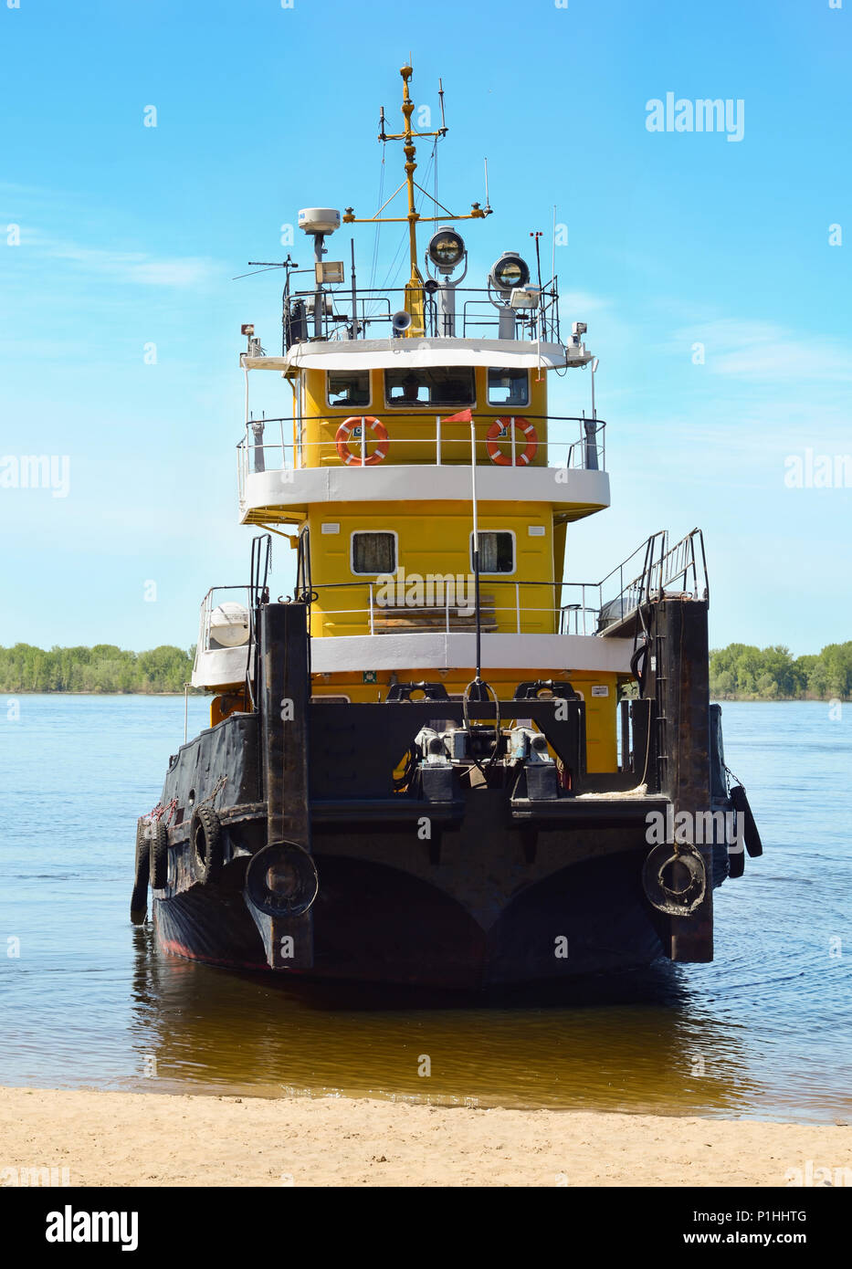 Pushboats hi-res stock photography and images - Alamy