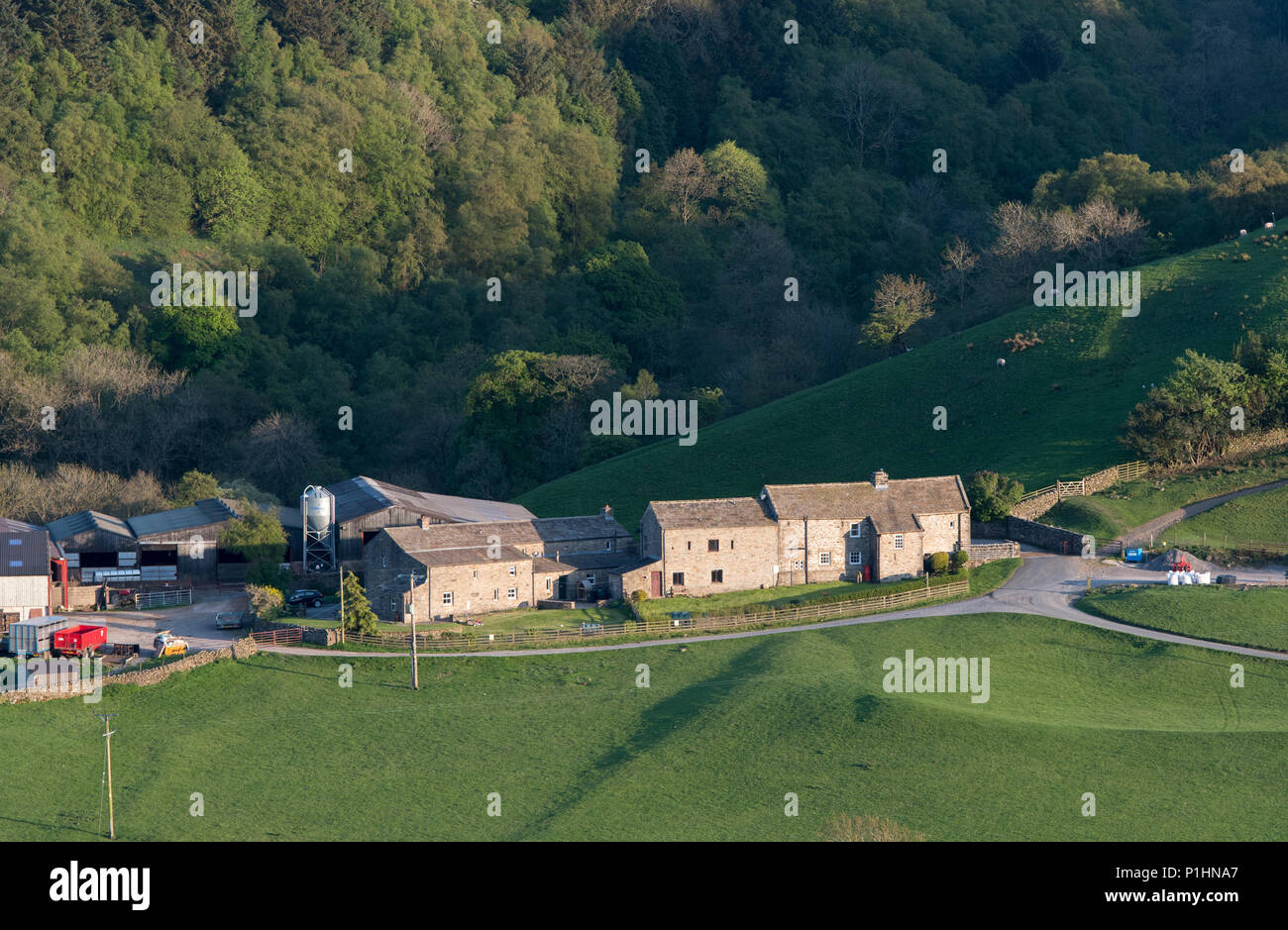 Hill farmstead hi-res stock photography and images - Alamy