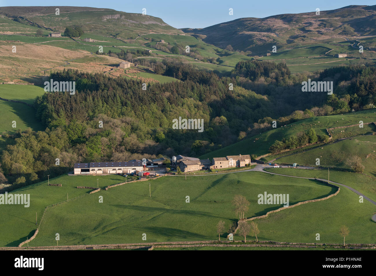 Hill farmstead hi-res stock photography and images - Alamy