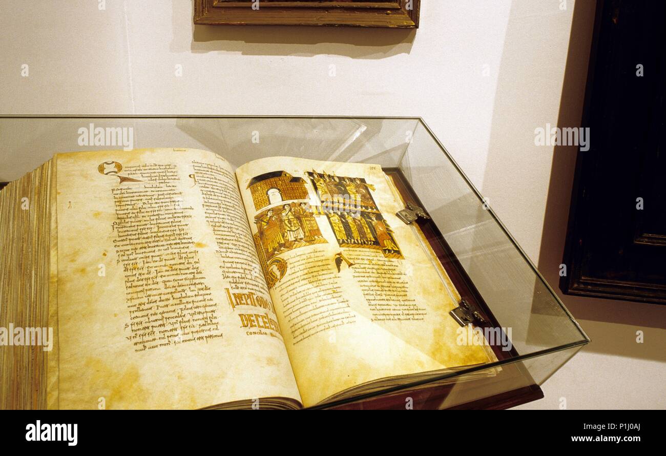 Cuna medieval hi-res stock photography and images - Alamy