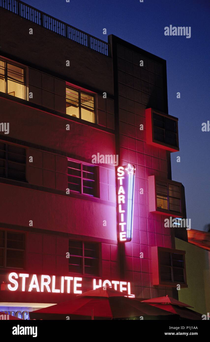 Ocean Drive (South Miami Beach); "Starlite" Hotel (Art Deco Stock Photo ...
