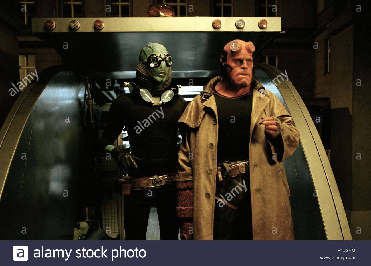 Hellboy 2004 Doug Jones Stock Photos & Hellboy 2004 Doug Jones Stock ...