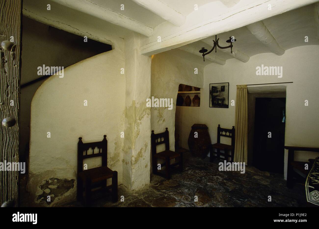 Casa de campo pueblo hi-res stock photography and images - Alamy