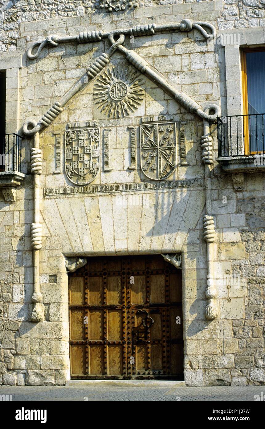 Casa del / Cordón house façade and entrance (renaissance) (Sant James ...