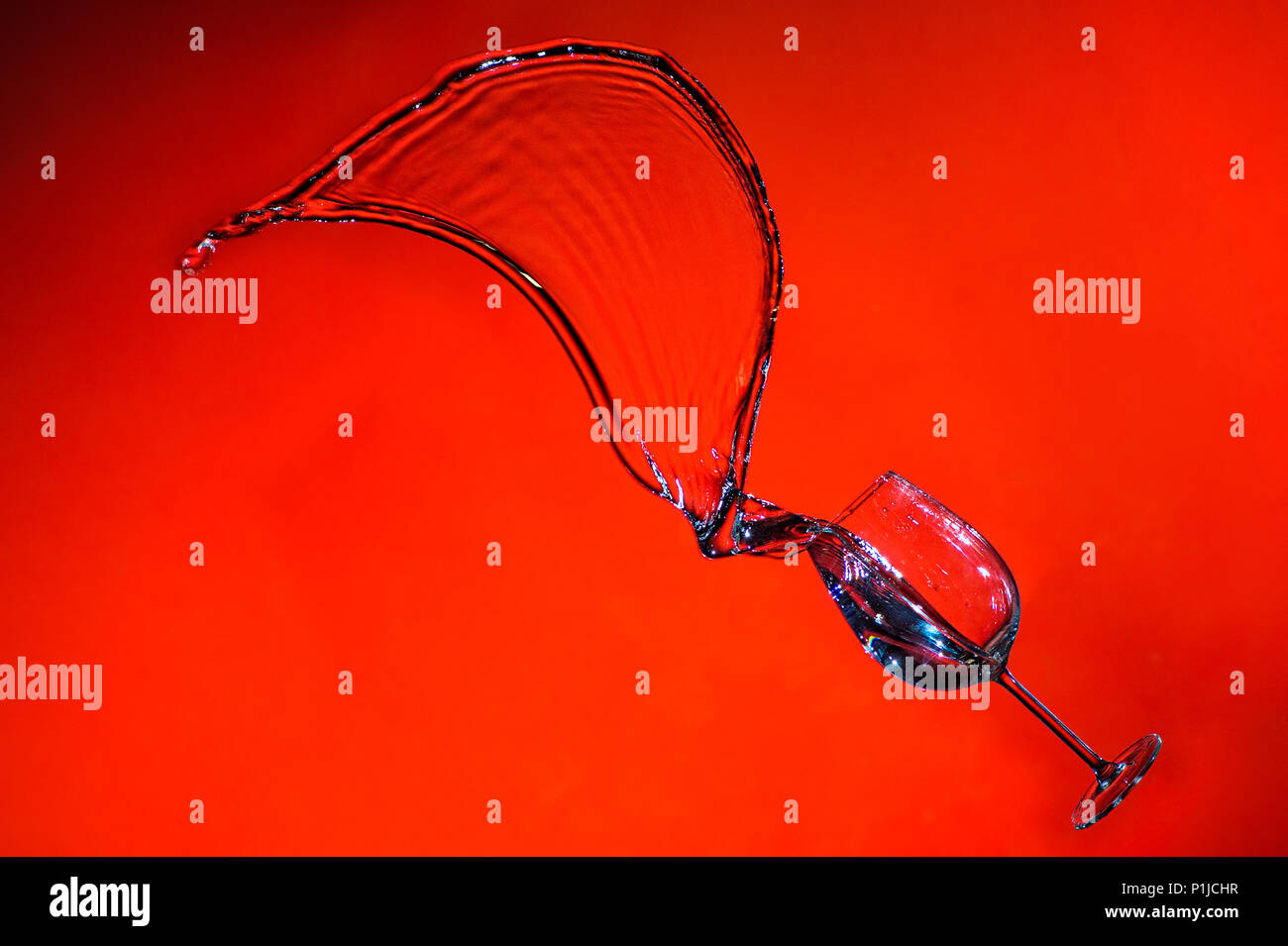 Glass water splash Stock Photo - Alamy