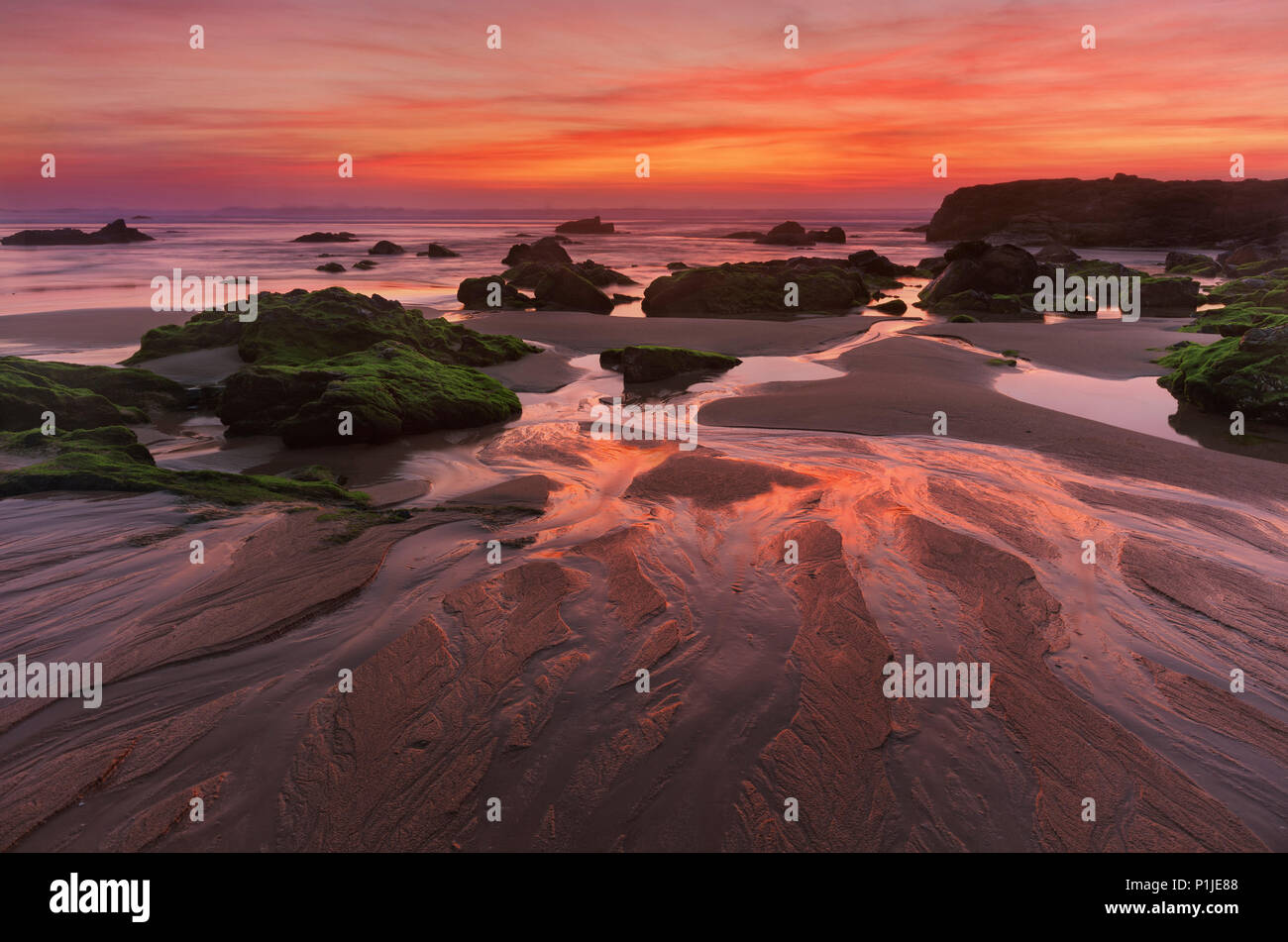 Praia do malhao hi-res stock photography and images - Alamy