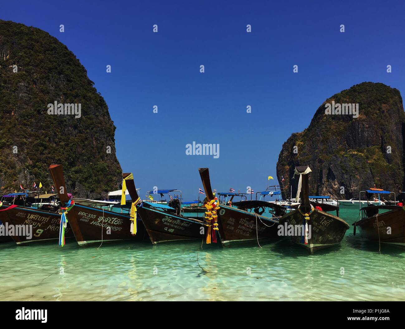 Plaza urbana hi-res stock photography and images - Alamy