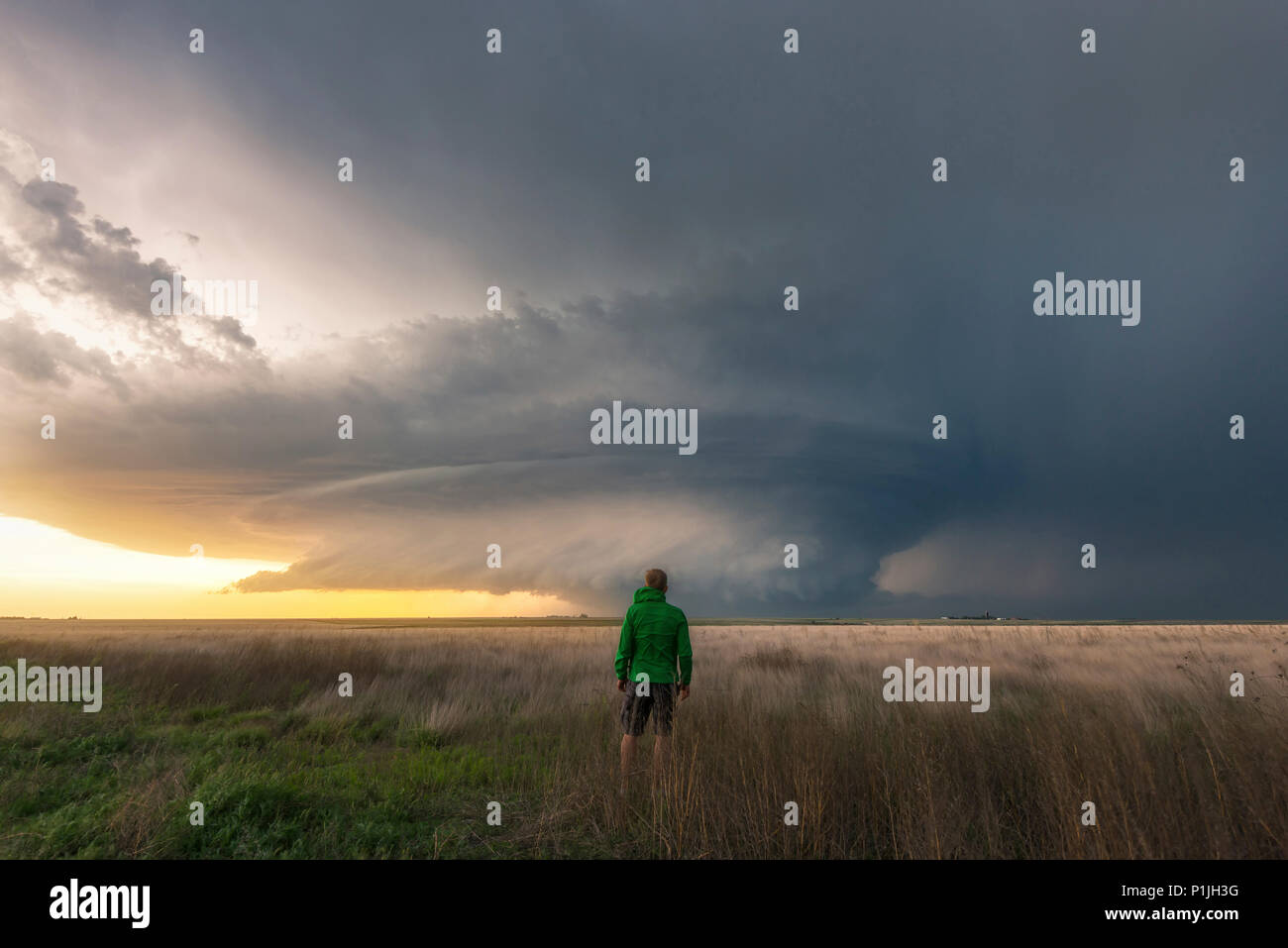 Supercell clouds hi-res stock photography and images - Alamy