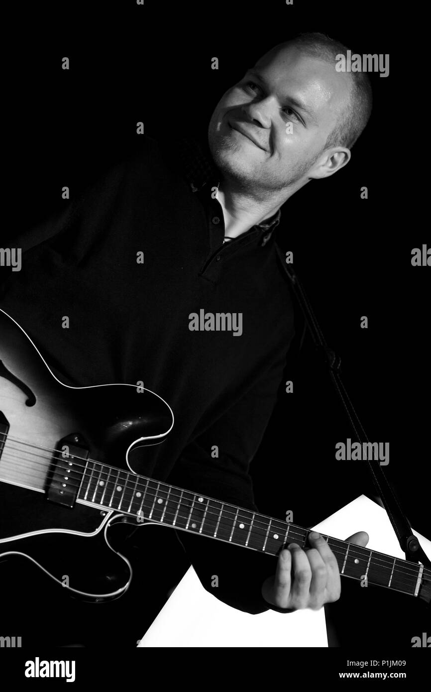 Artie artist hi-res stock photography and images - Alamy