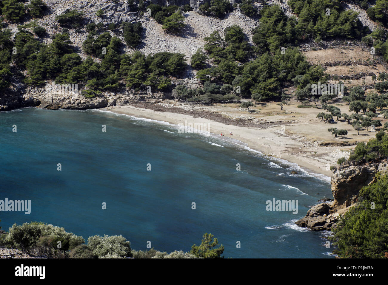 Empty hidden paradise beach hi-res stock photography and images - Alamy