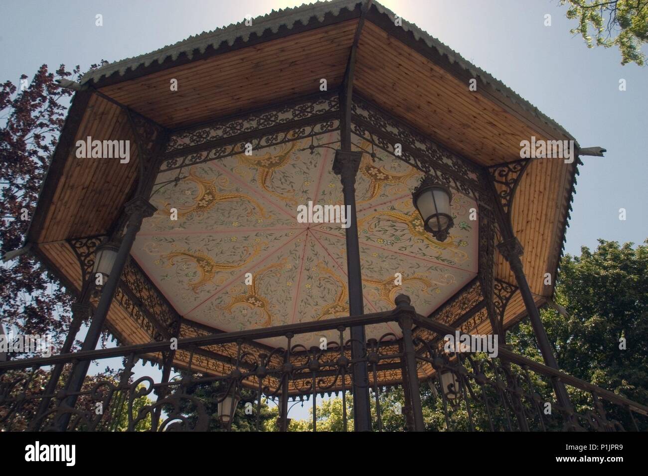 Kiosko spain hi-res stock photography and images - Alamy