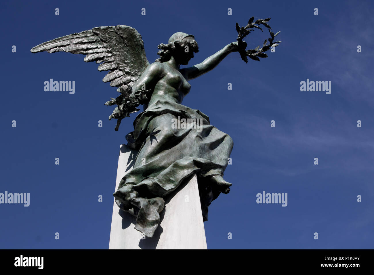 Unseen recipient hi-res stock photography and images - Alamy