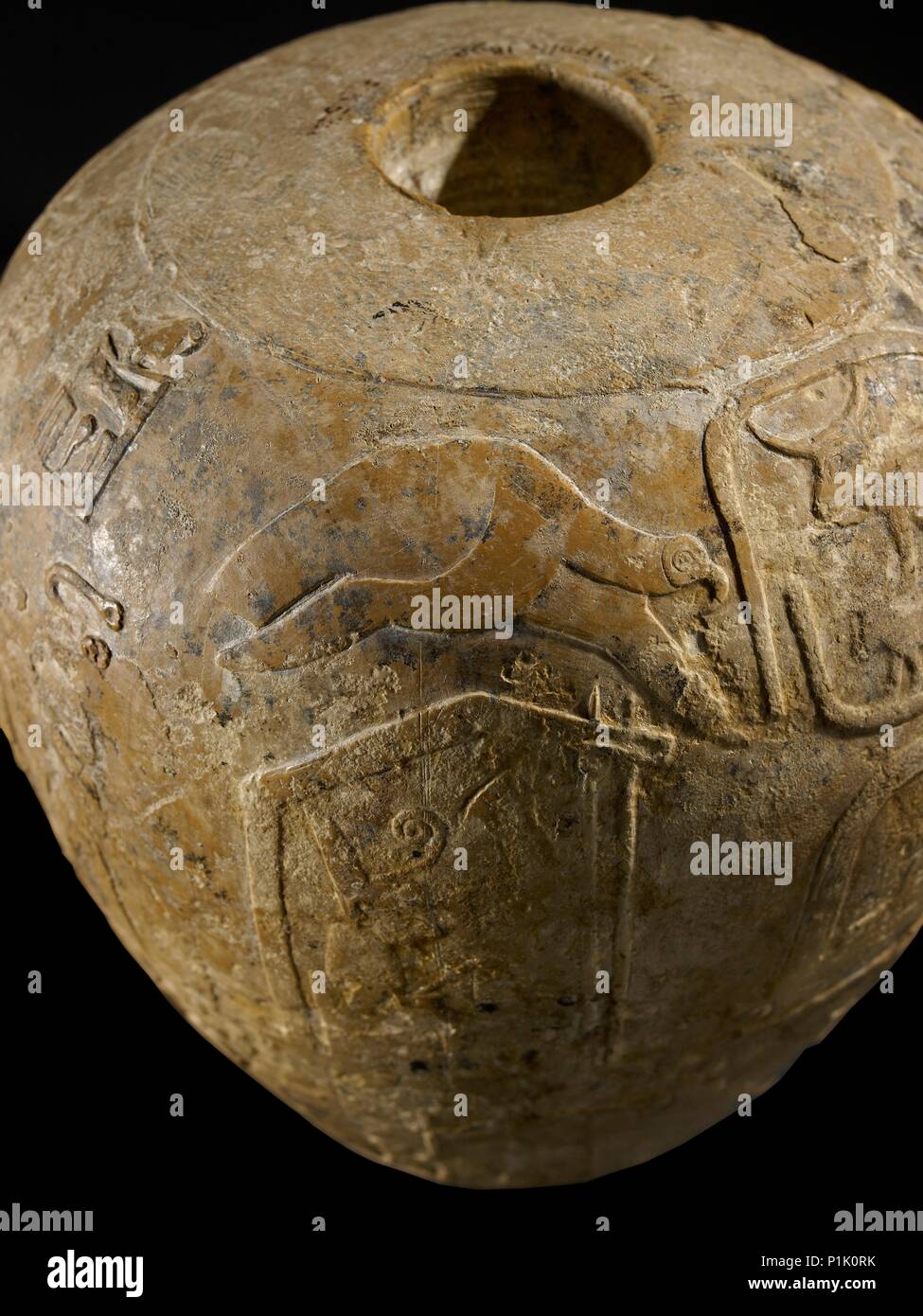 Egyptian macehead hi-res stock photography and images - Alamy