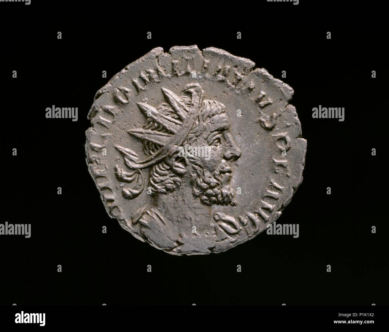 Imperial crown museum hi-res stock photography and images - Alamy