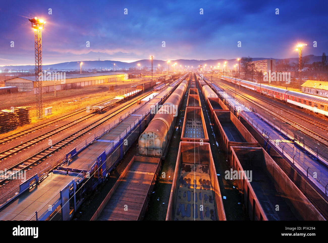 Shipping container train hi-res stock photography and images - Alamy
