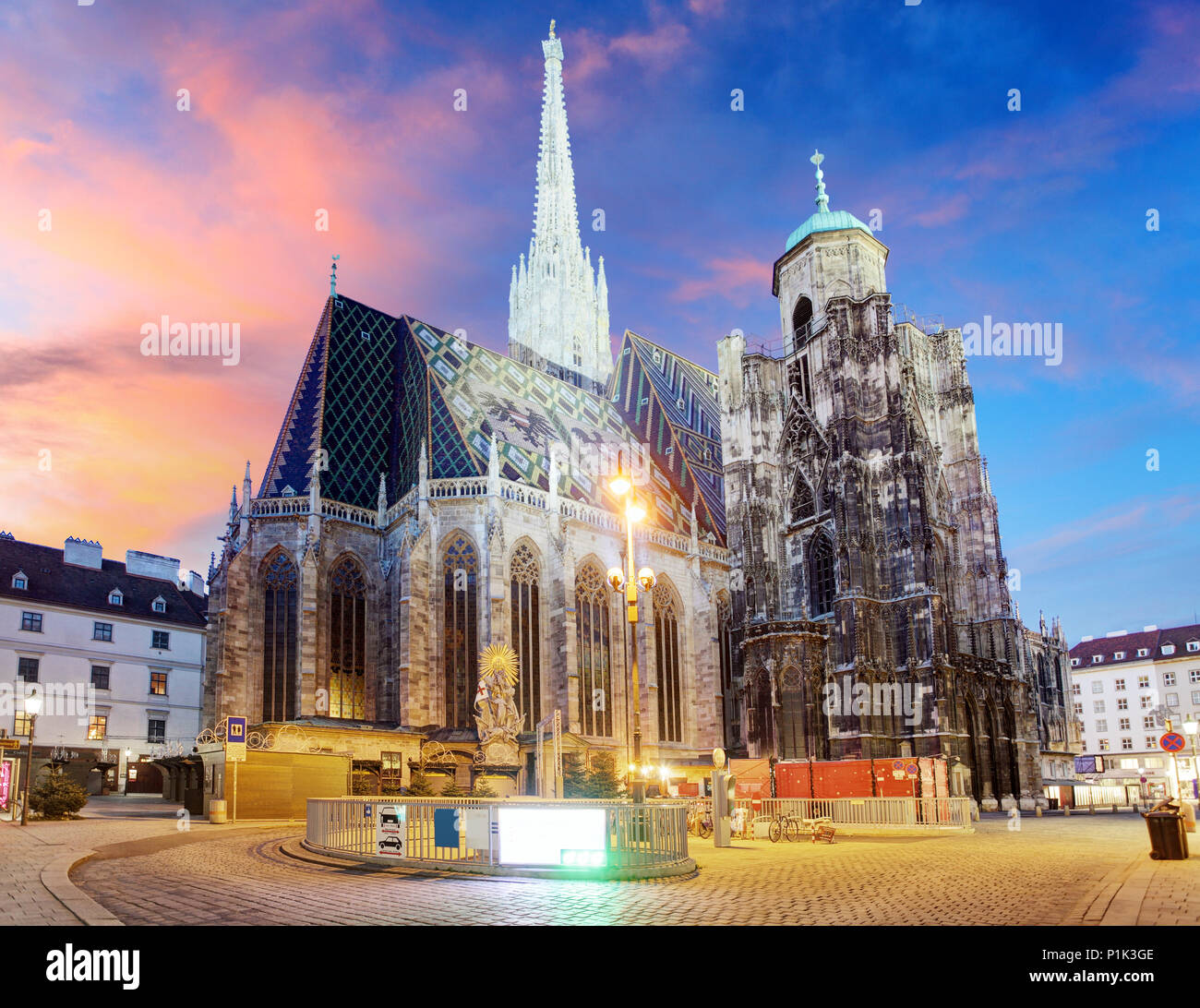 Vienna st stephen's cathedral hi-res stock photography and images - Alamy