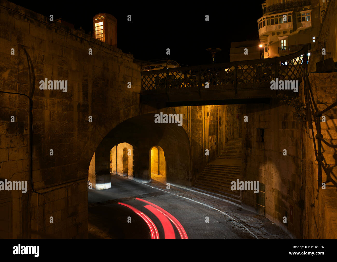 Cities gates hi-res stock photography and images - Alamy