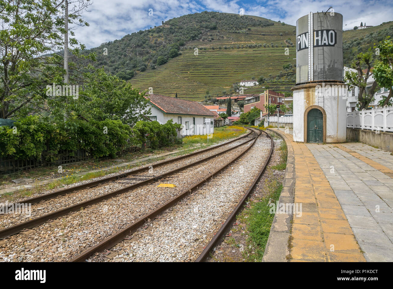 Pinhao station hi-res stock photography and images - Alamy