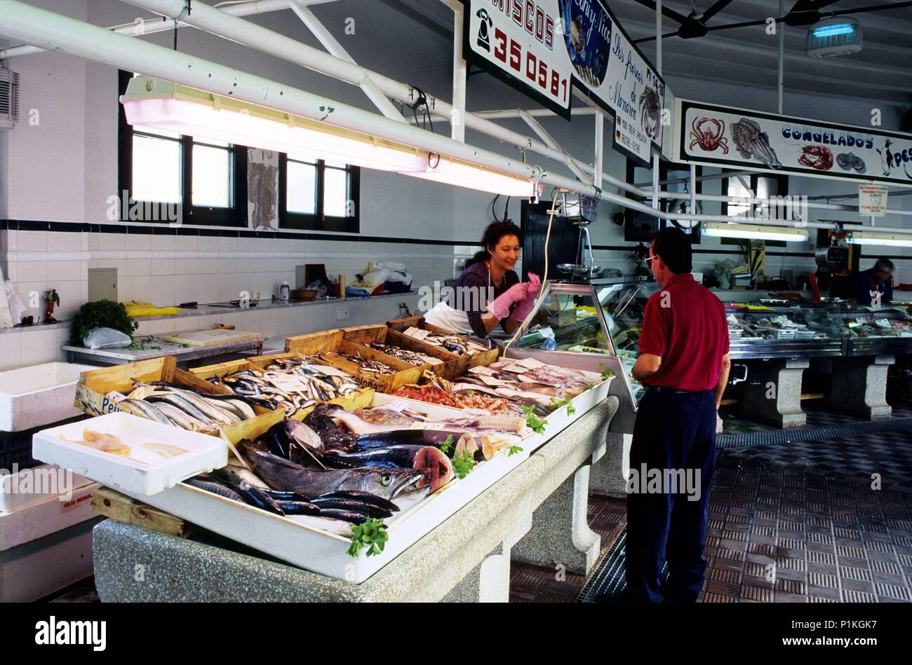 Menorca fish market hi-res stock photography and images - Alamy
