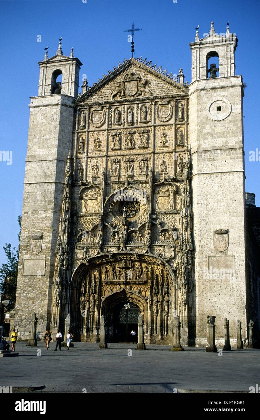 San Pablo church (gótico Isabelino Stock Photo - Alamy