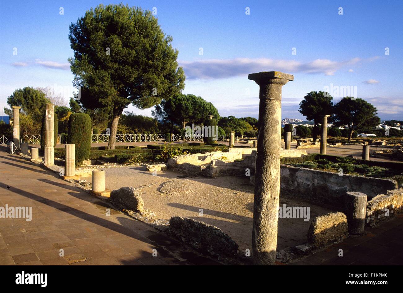 Roman ruins empuries alt emporda hi-res stock photography and images ...