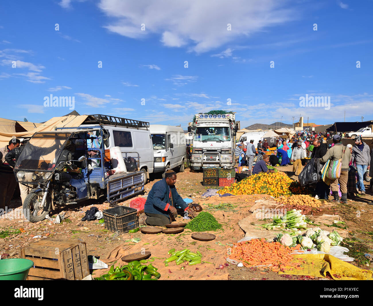 Village marocain marocain hi-res stock photography and images - Alamy