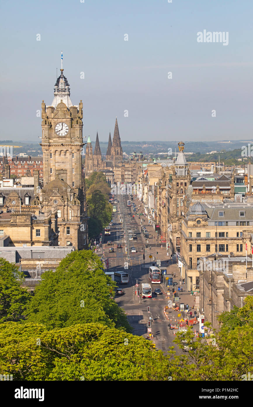 Princess street edinburgh scotland hi-res stock photography and images ...