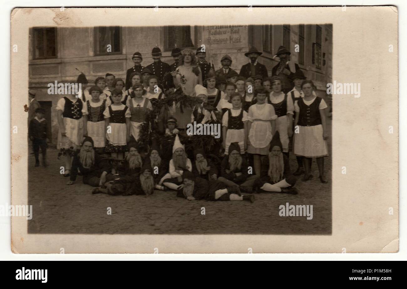 GERMANY - CIRCA 1930s: Vintage photo shows people (amateur actors) wear ...