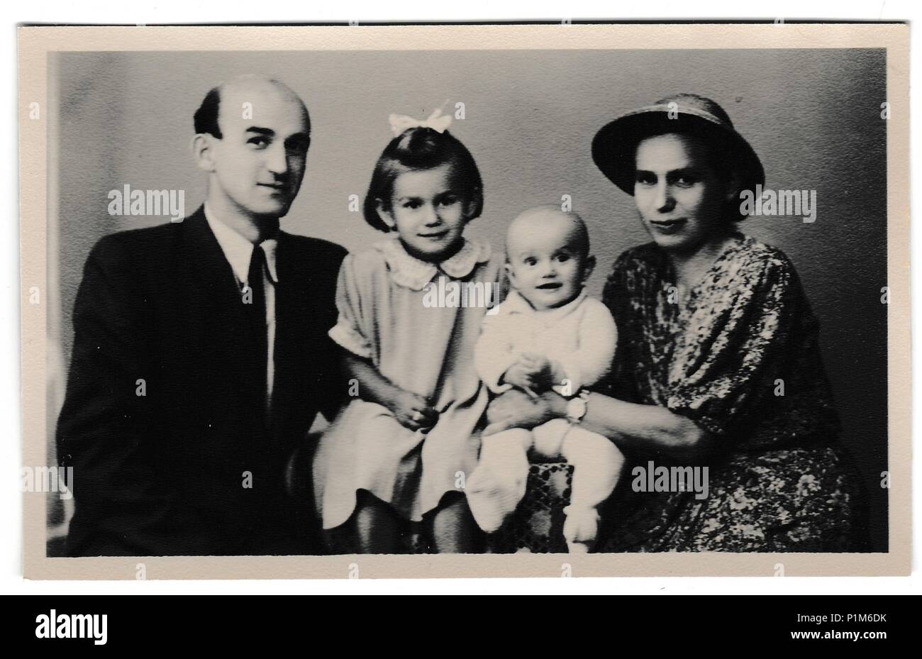 SOVIET UNION - SEPTEMBER 10, 1947: Retro photo shows Russia family ...