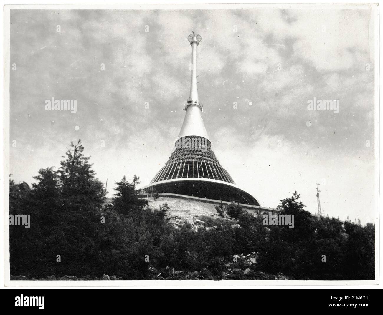 1960s tv antenna hi-res stock photography and images - Alamy