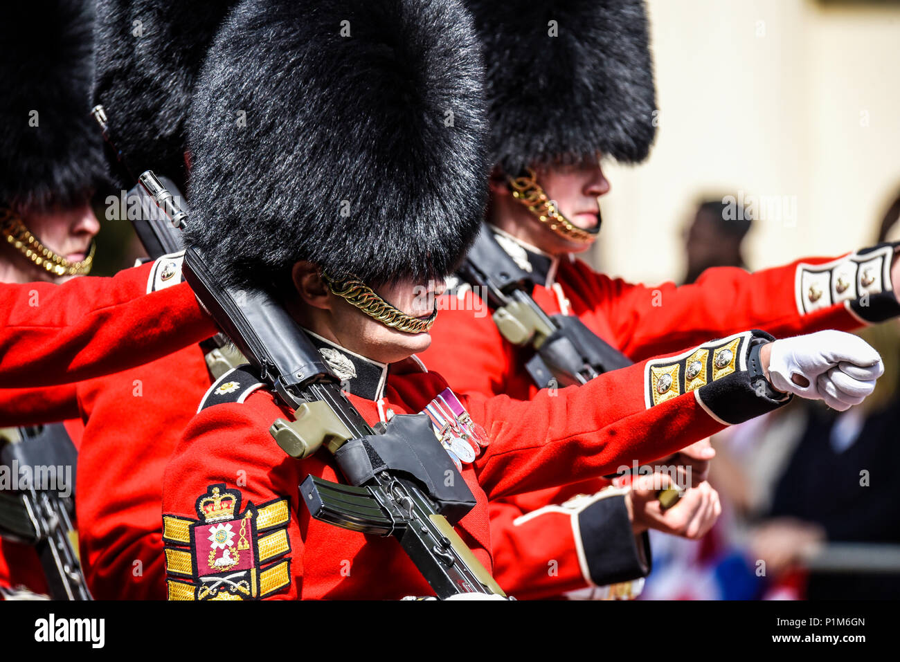 Ceremonial Uniform British Army Stock Photos & Ceremonial Uniform ...