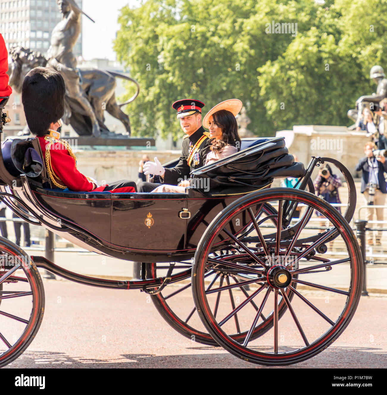 Trooping of the colour hi-res stock photography and images - Alamy
