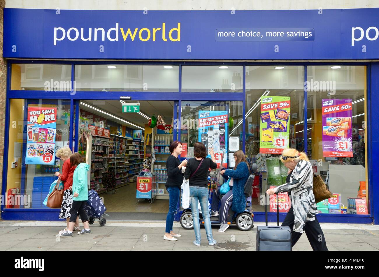 Poundworld simon leigh hi-res stock photography and images - Alamy