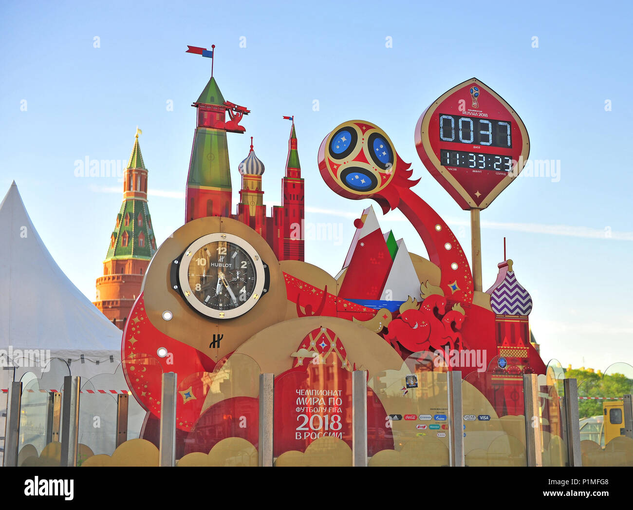 MOSCOW, RUSSIA - MAY 08: Official countdown of Football World Cup 2018 ...