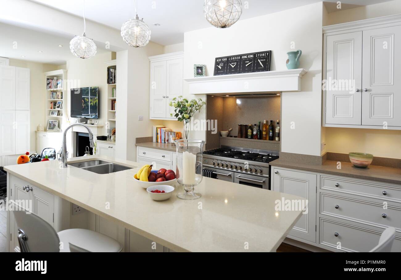 Traditional Style kitchen Interior Stock Photo - Alamy