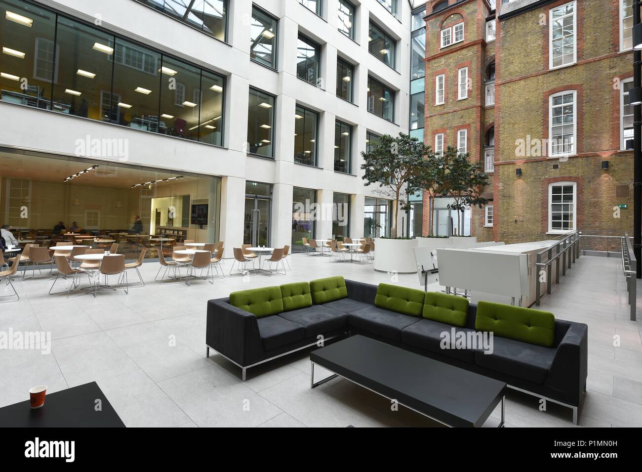 Vacant commercial interiors hi-res stock photography and images - Alamy