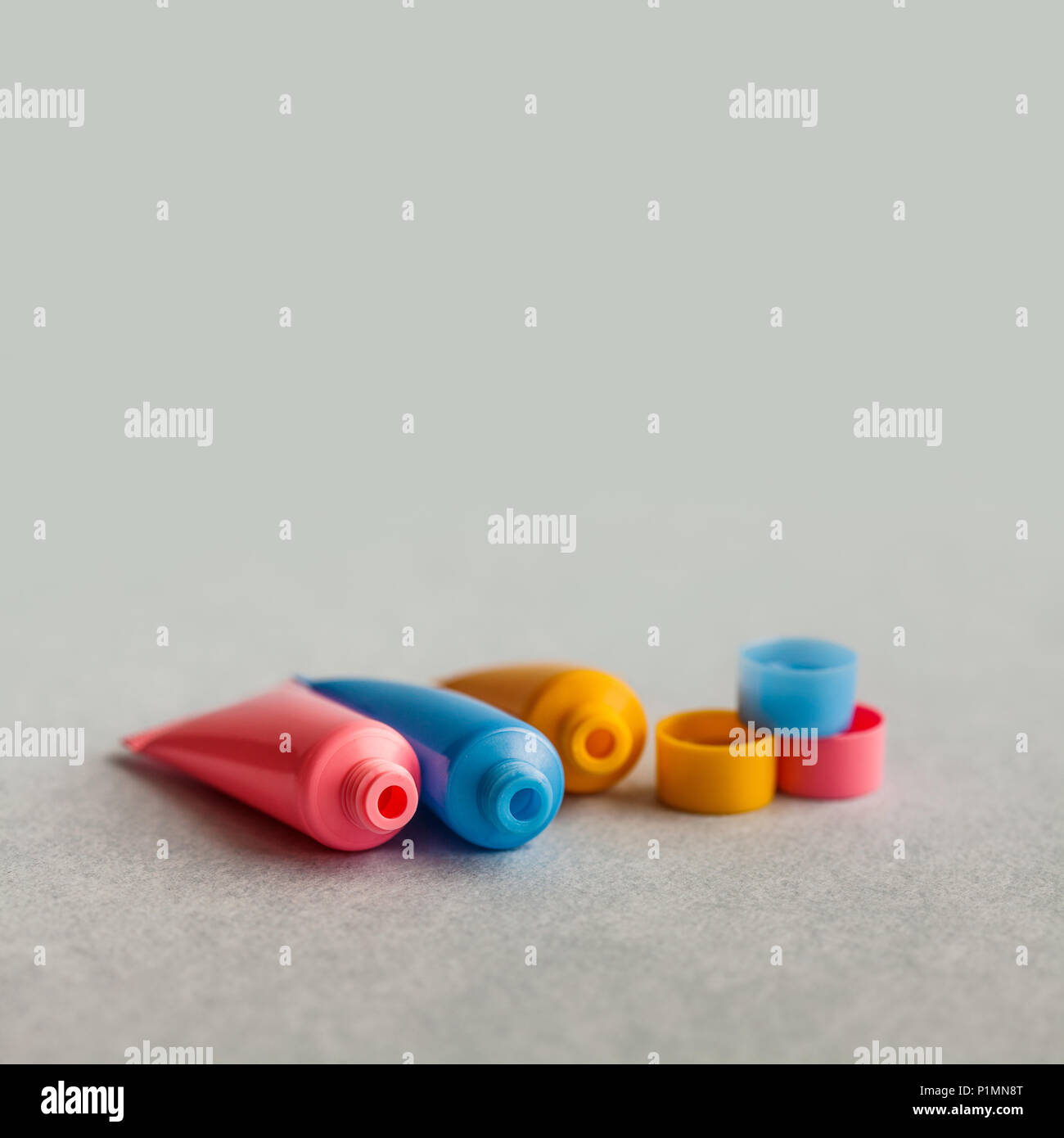 Empty toothpaste hi-res stock photography and images - Alamy