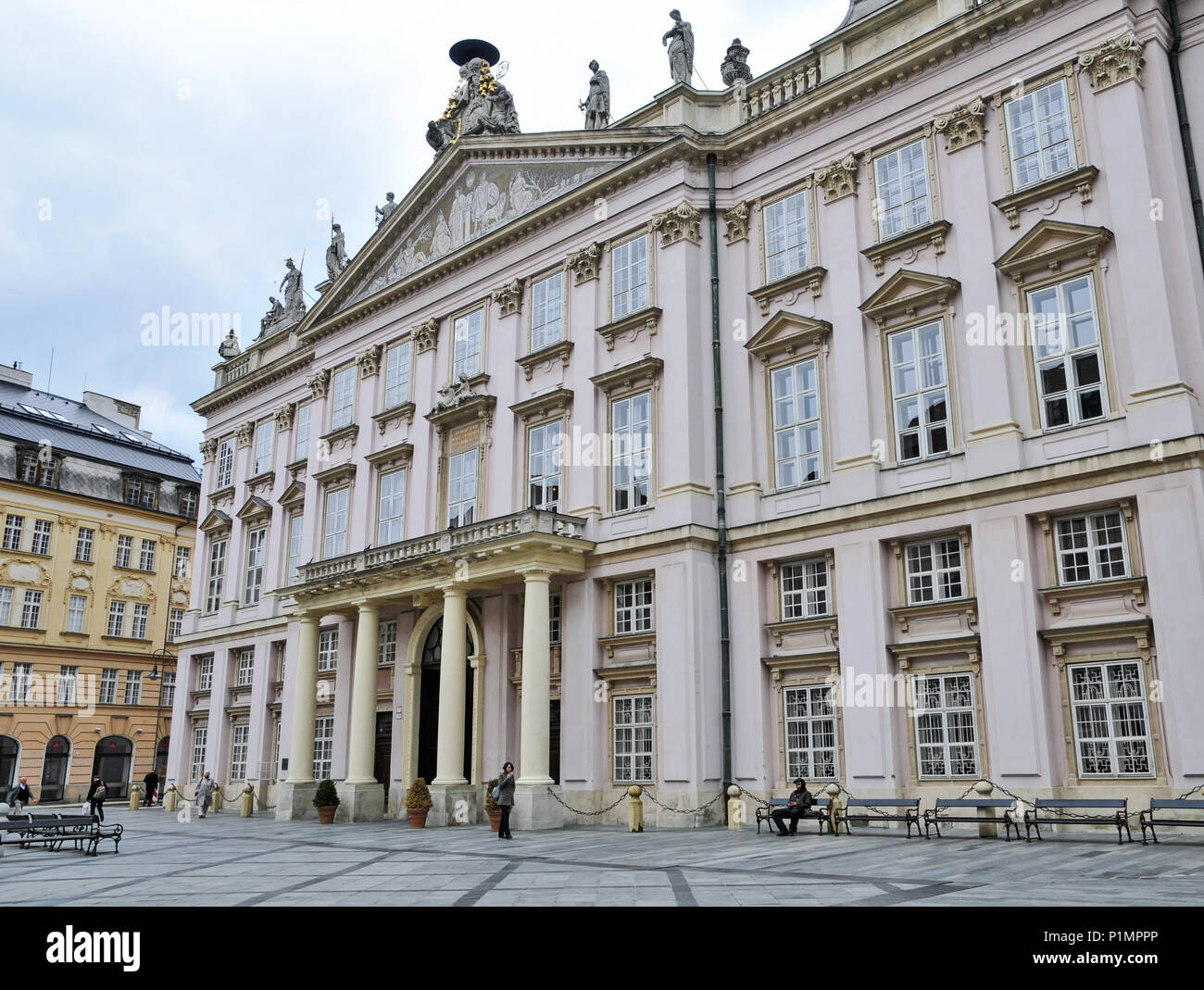 Primatial palace hi-res stock photography and images - Alamy
