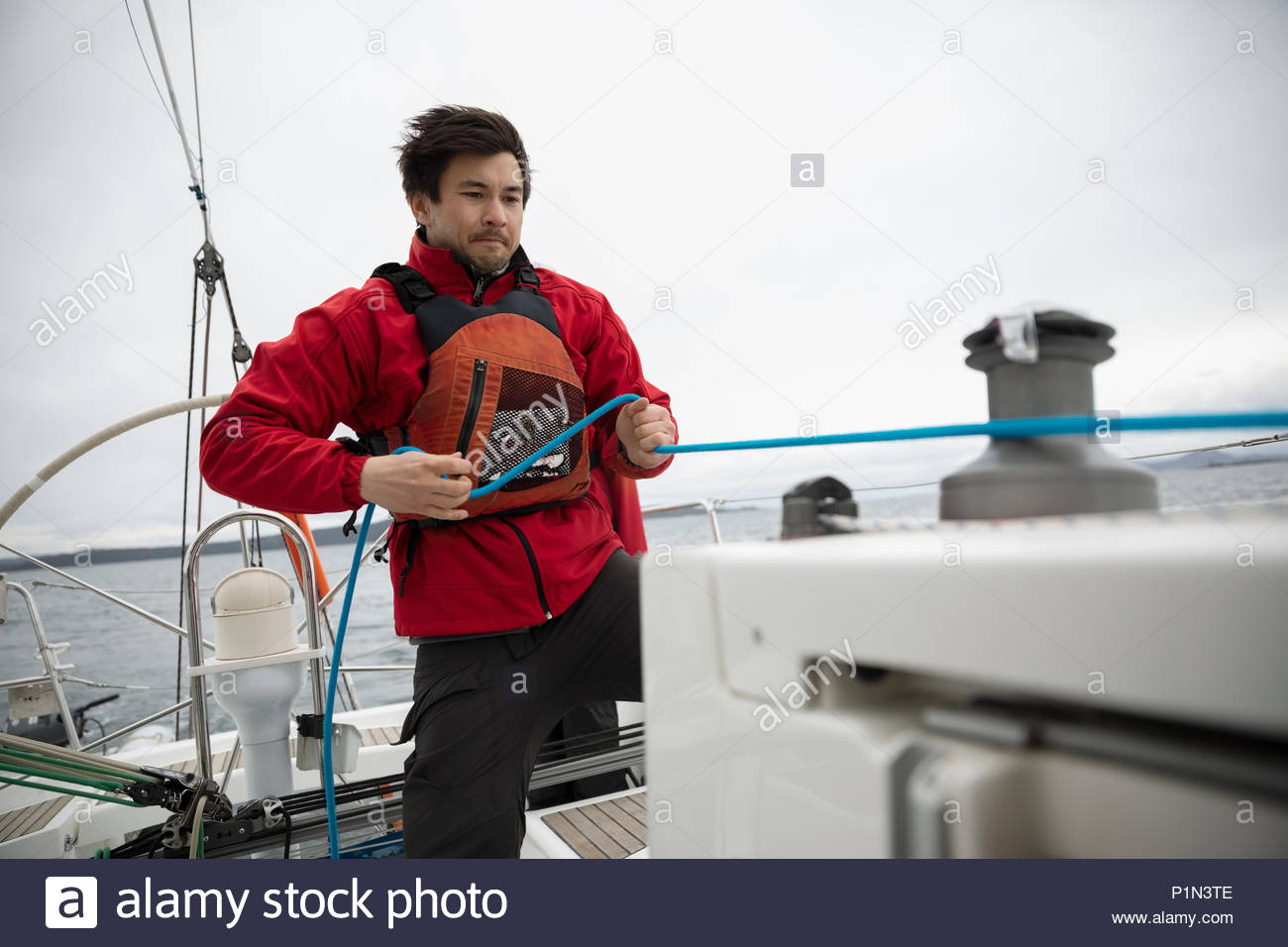 Rigging rope hi-res stock photography and images - Alamy