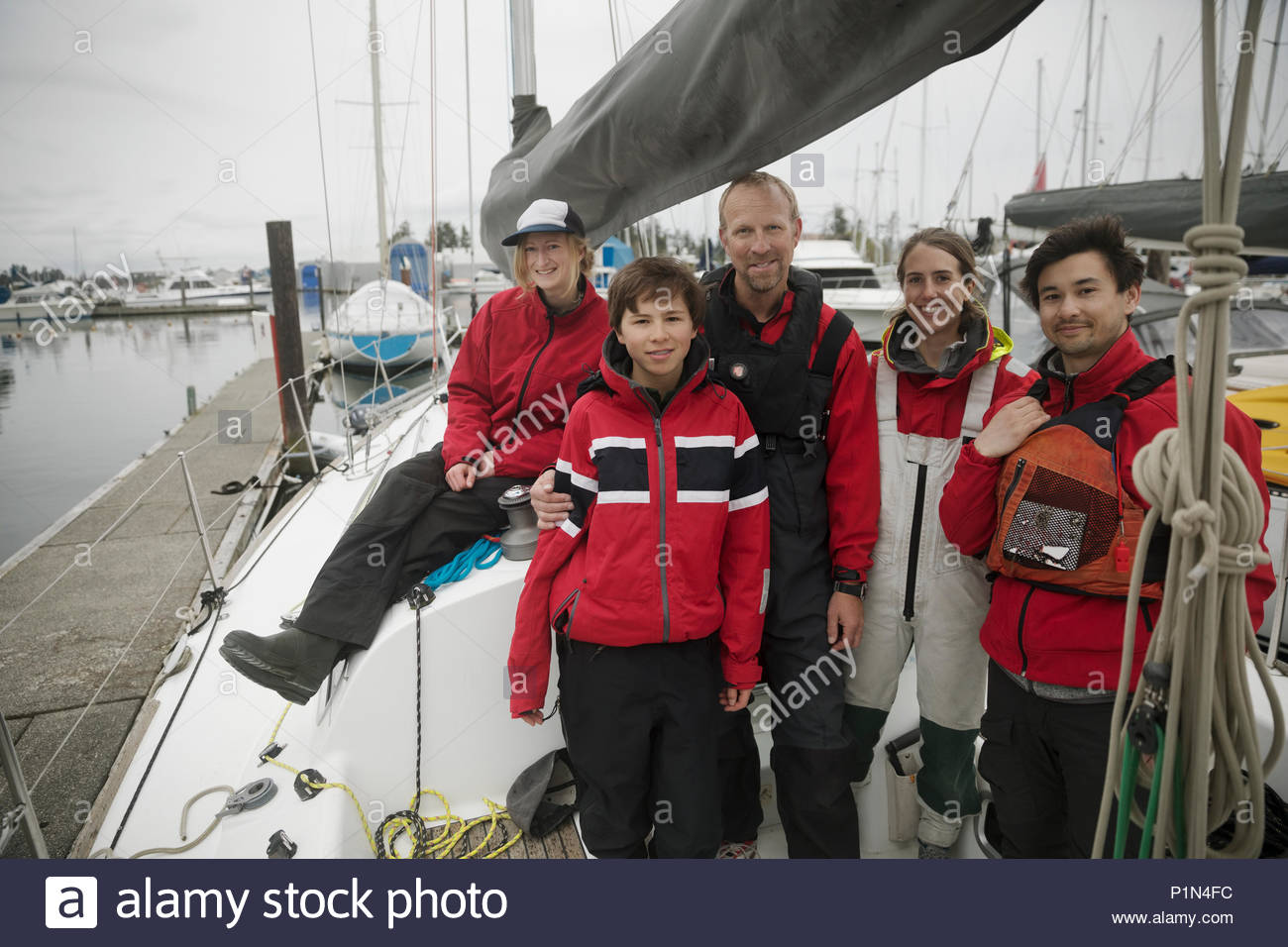Portrait asian woman on sailboat hi-res stock photography and images ...