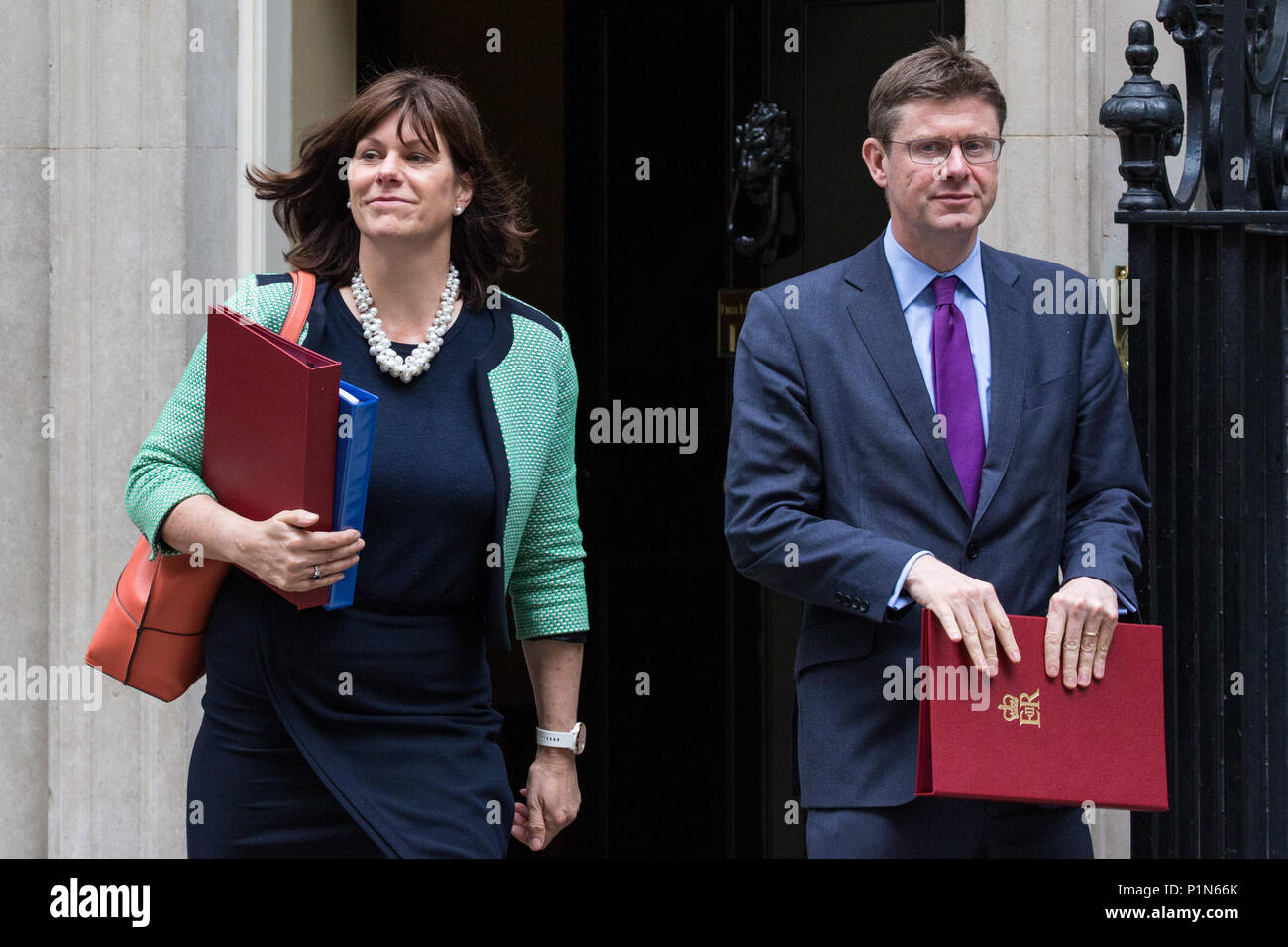 Clean growth claire perry leave 10 downing street hi-res stock ...