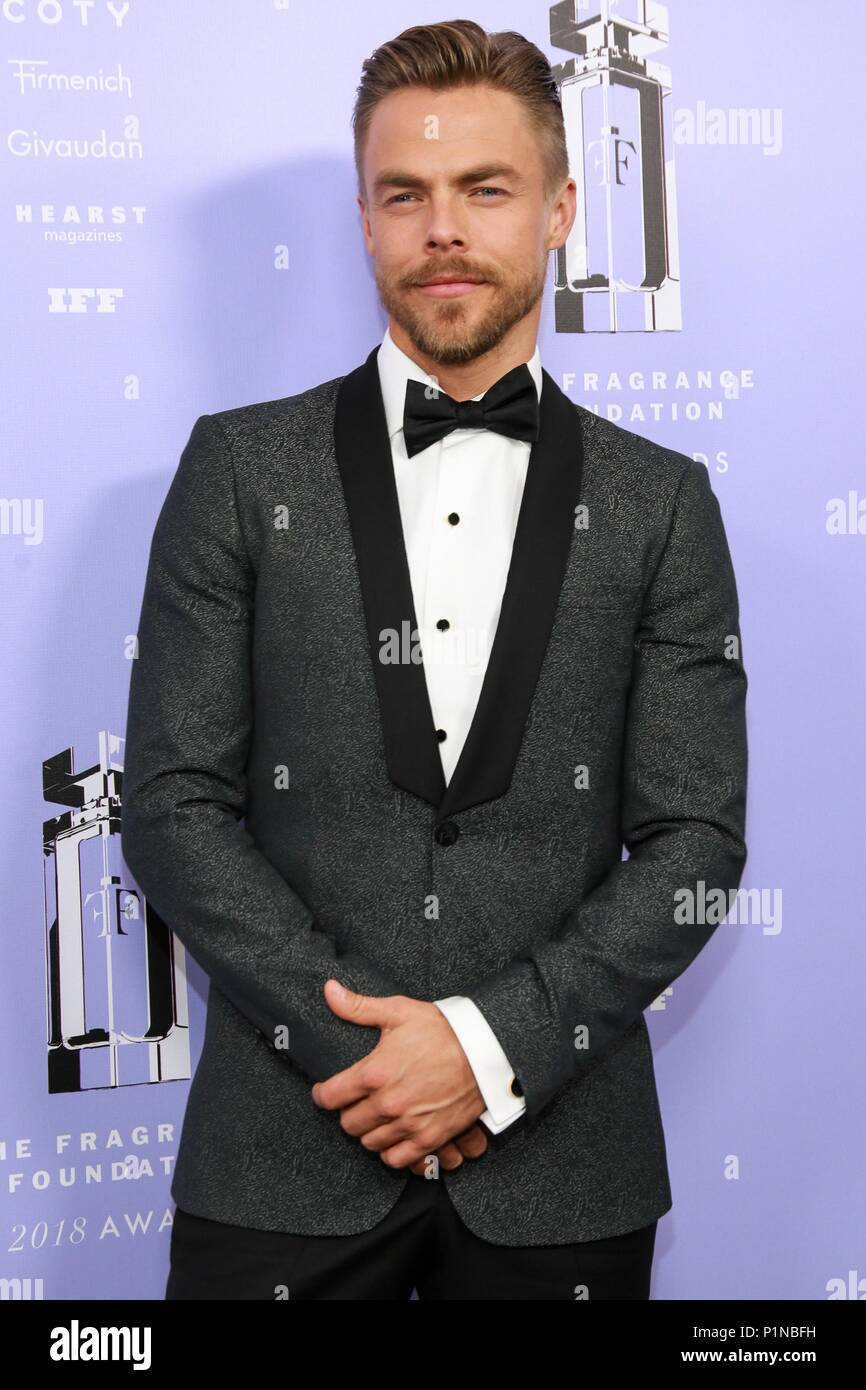 Derek hough foundation hi-res stock photography and images - Alamy